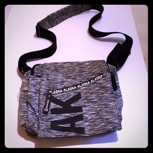 Robin Ruth Bags | Las Vegas Cross Body Bag | Poshmark